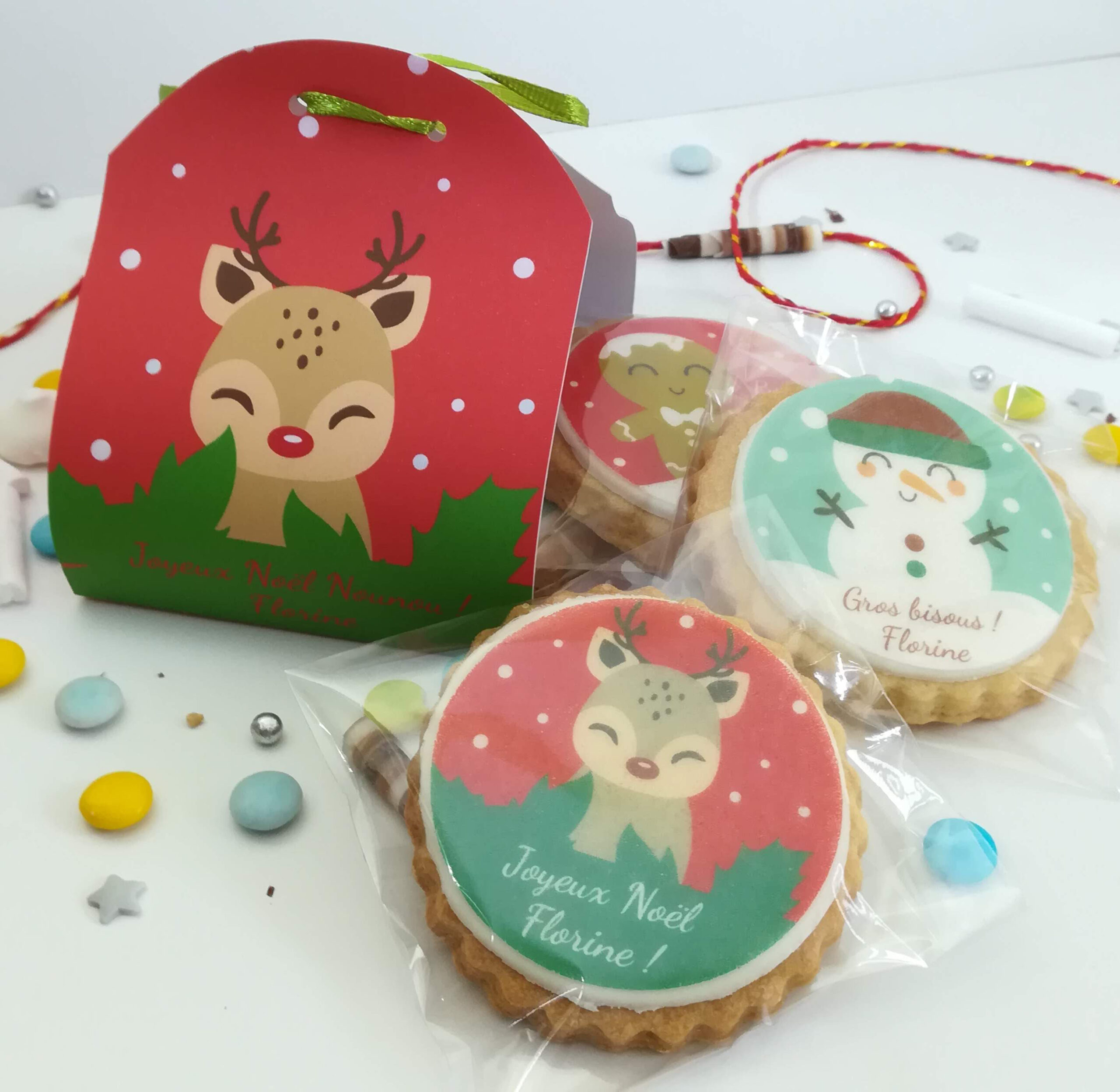 COFFRET CADEAU de 3 biscuits décorés et personnalisés pour Noël